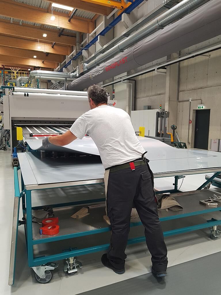 Senoplast: Mehr coextrudierte Kunststoffplatten | K-AKTUELL